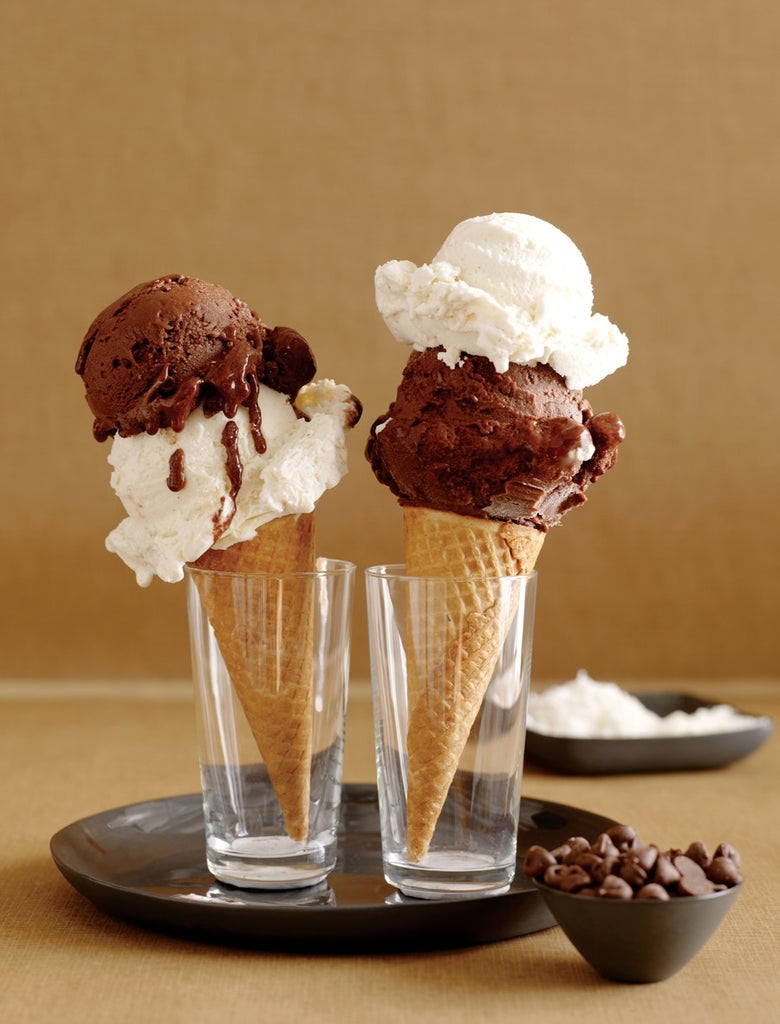 Smooth & Creamy Vanilla Ice Cream Recipe